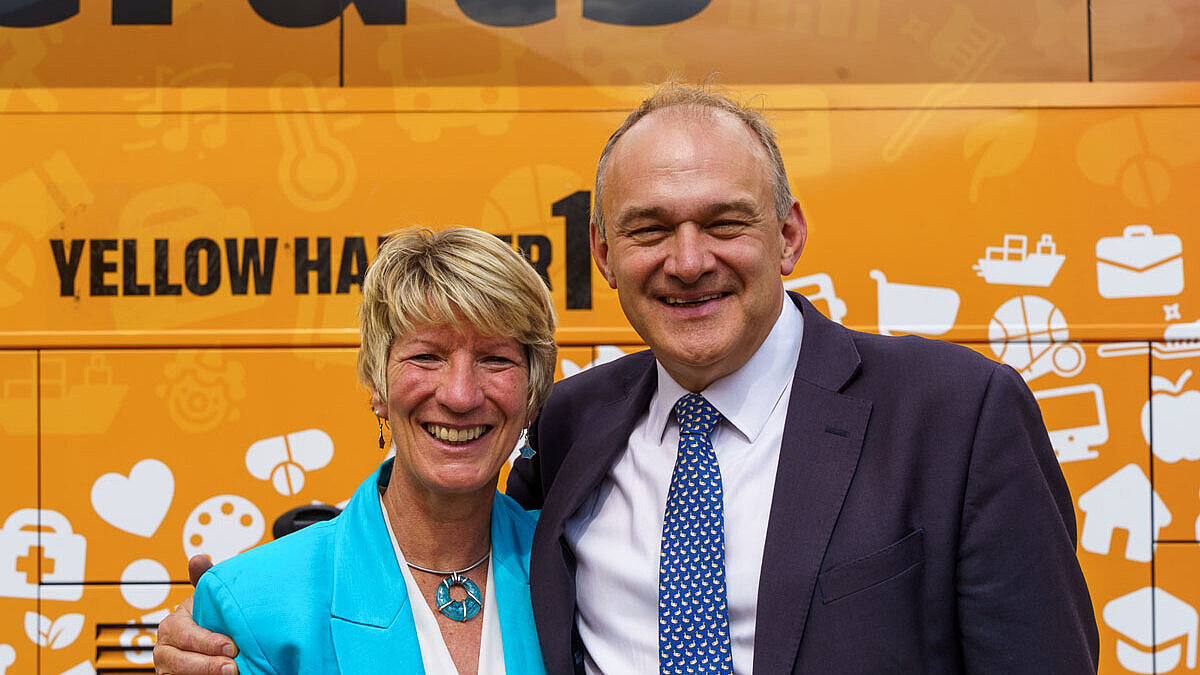 Ed Davey launches the Lib Dem Battle Bus in South Cambs - South ...